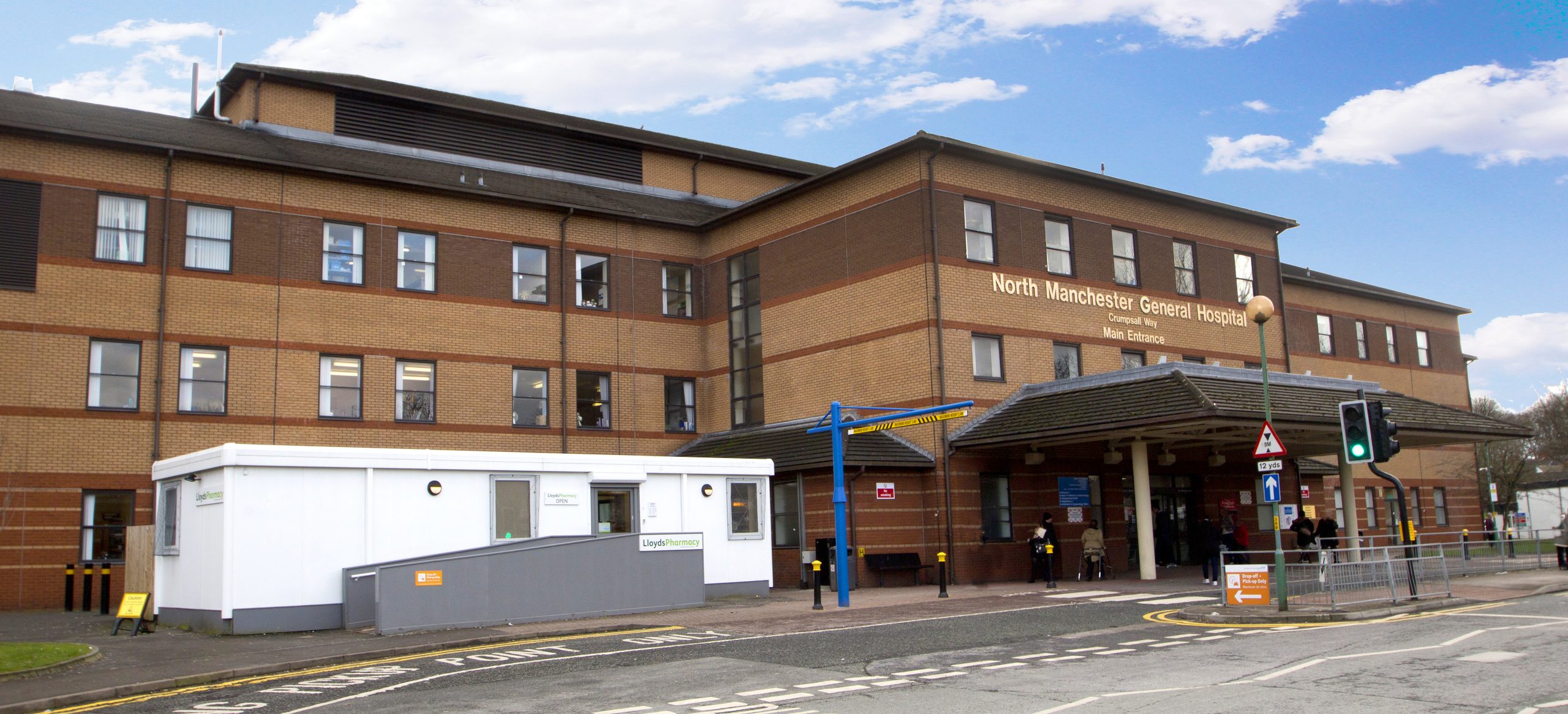 North Manchester General Hospital formally joins Manchester University ...