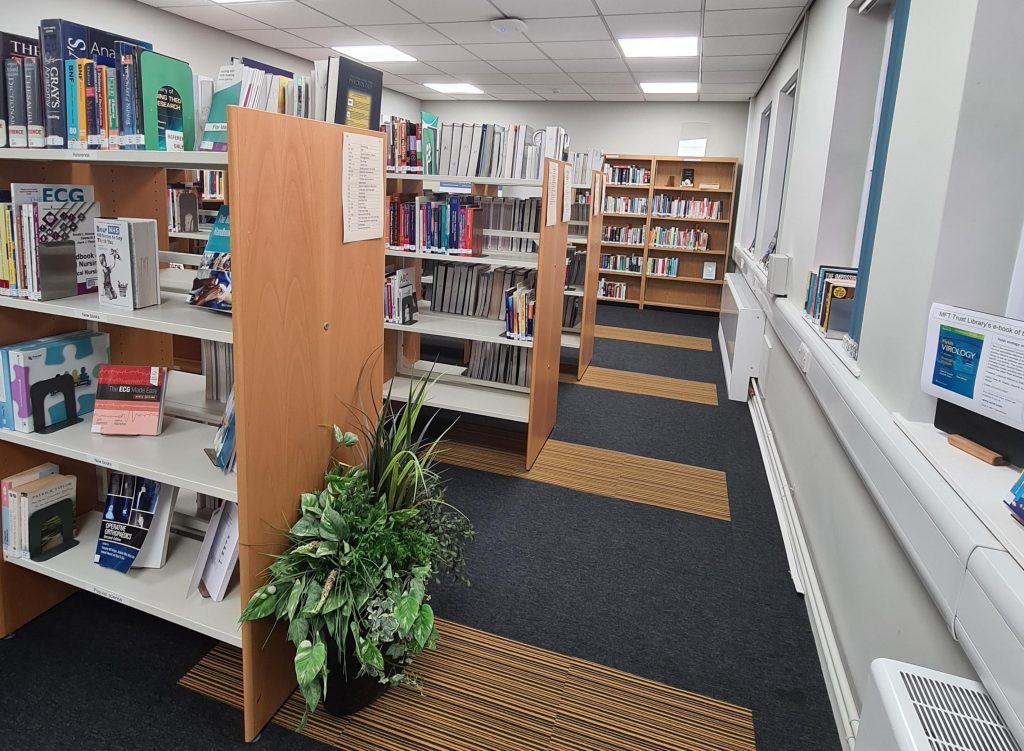 Locations, Opening Hours, Contact Us - Manchester University NHS ...