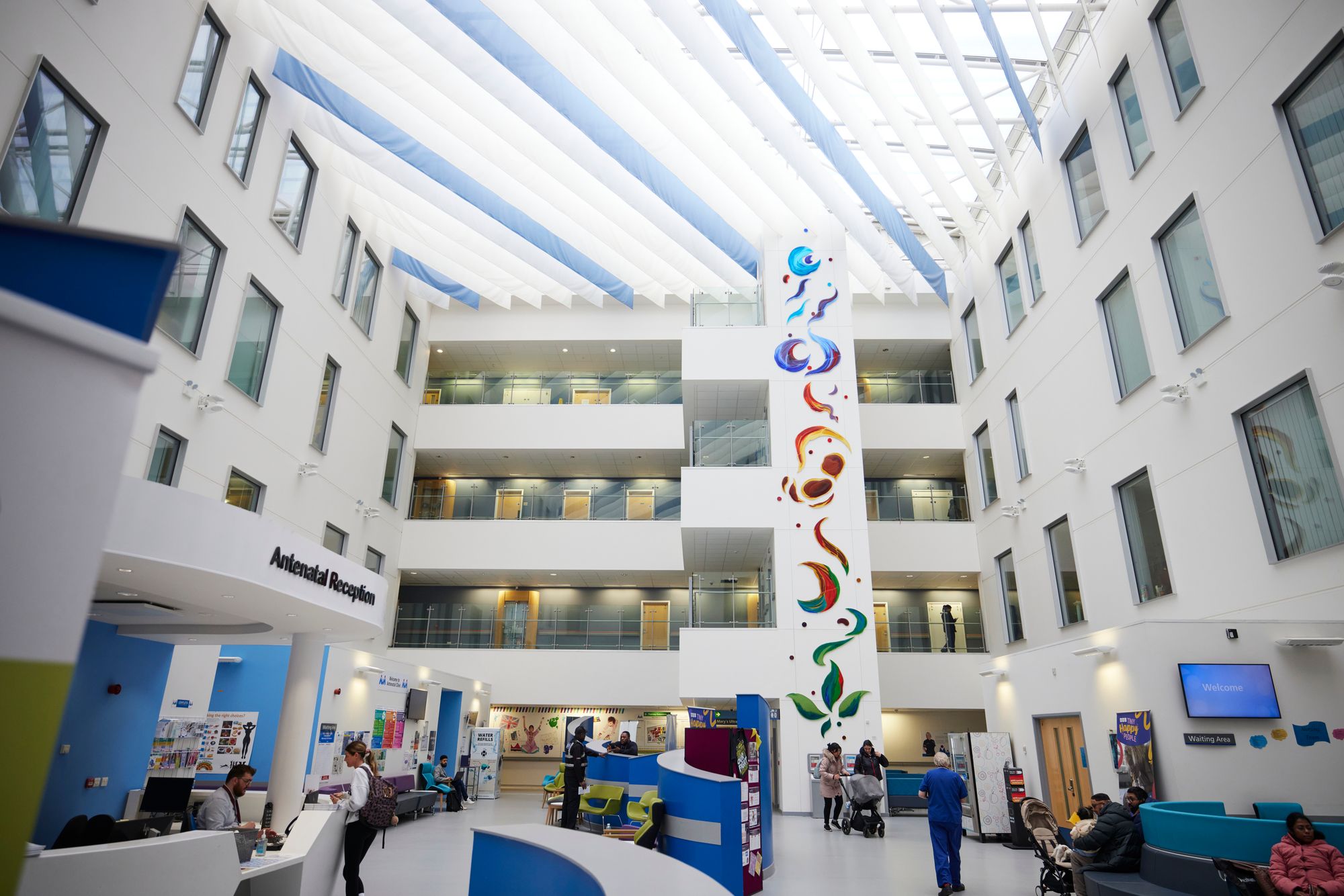 Meet the new midwives of Manchester - Manchester University NHS ...