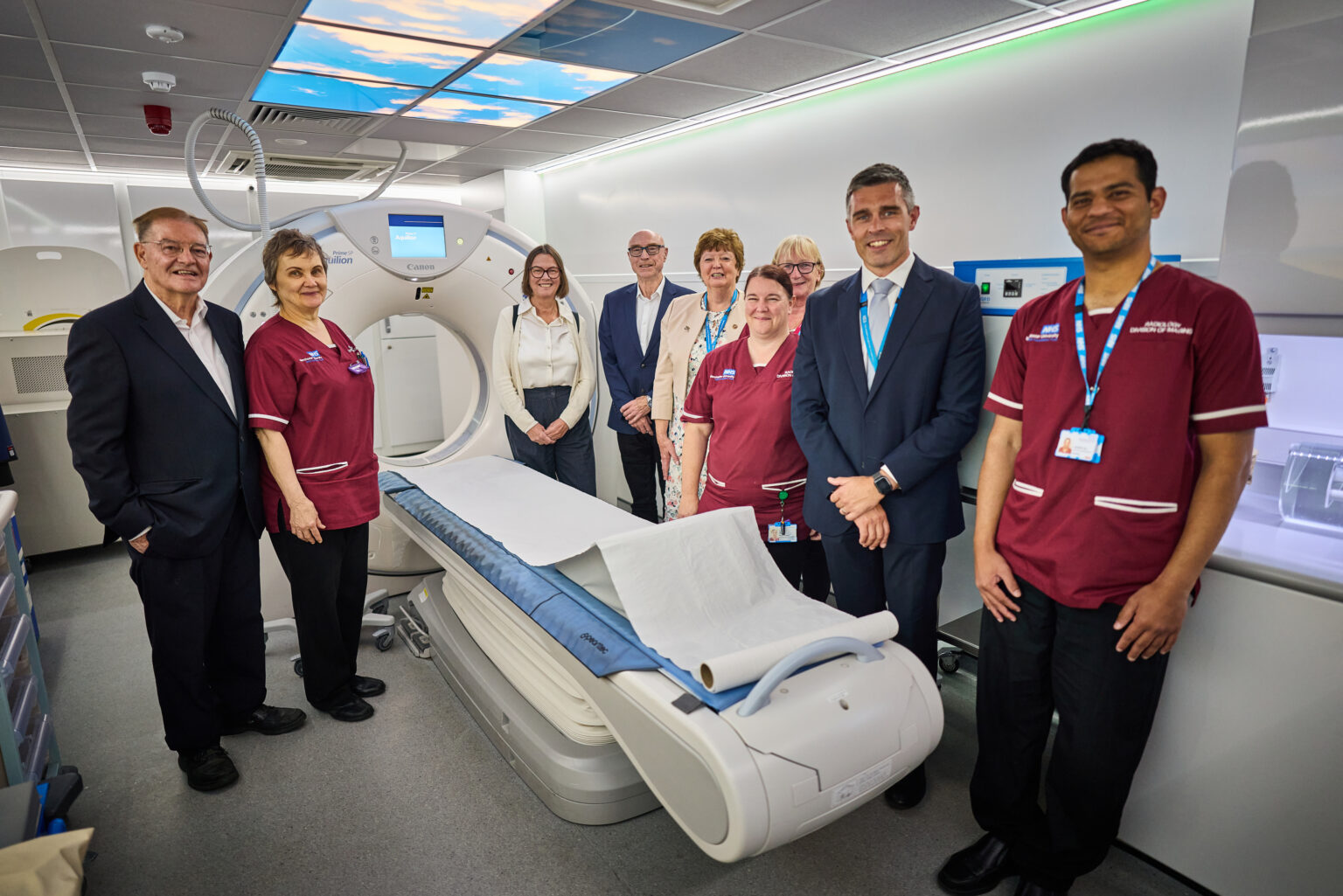 Health Secretary welcomes official opening of new North Manchester Unit ...